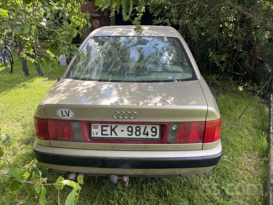 Audi 100 1992 in Ventspils, with an engine capacity of 2.60 L and mileage of 336 thousand km for 500 €, photo 6 on AUTOMOTO.COM.LV