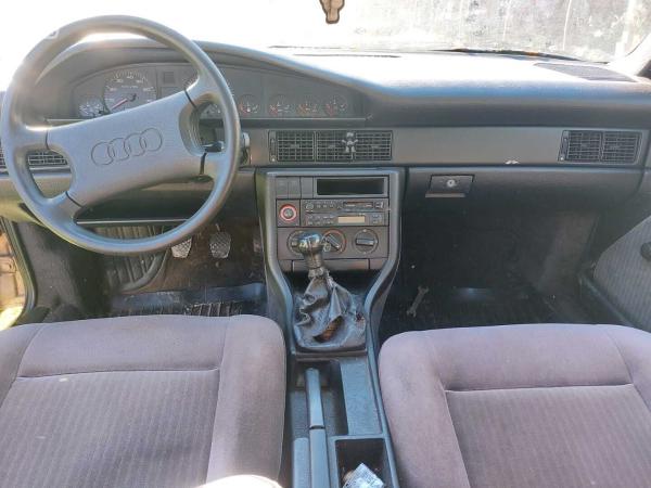 Audi 100 1998 in Birstonas, with an engine capacity of 2.00 L and mileage of 250 thousand km for 1199 €, photo 4 on AUTOMOTO.COM.LV