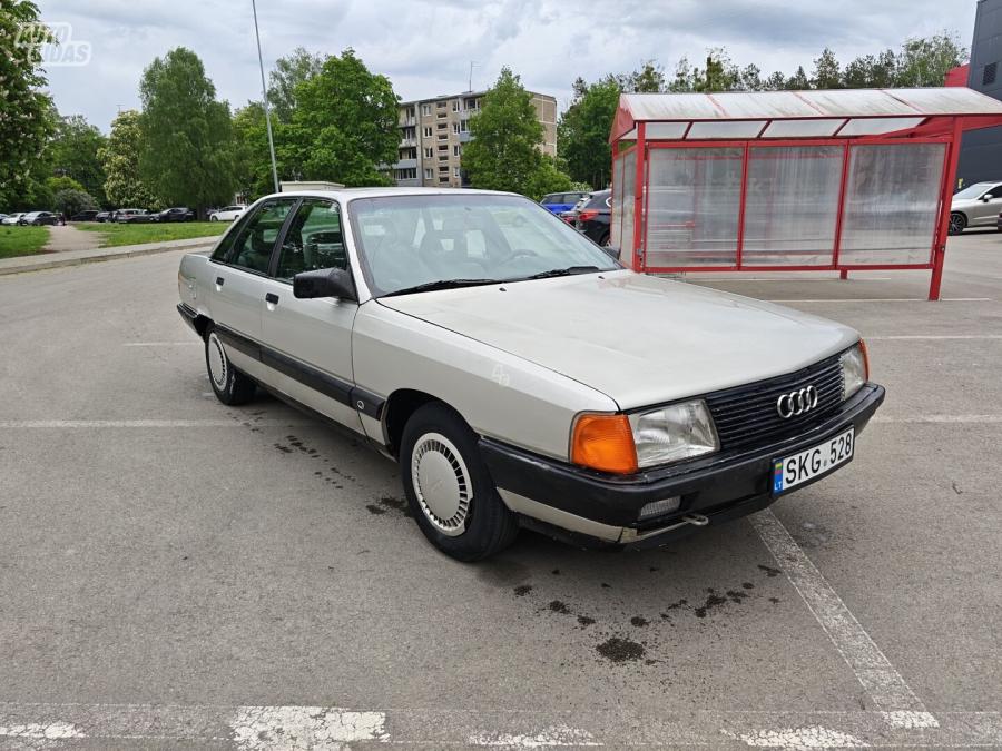 Audi 100 1998 Kauņa, ar dzinēja tilpumu 2.30 L un nobraukumu 300 tūkst. km par 1300 €, foto 4 vietnē AUTOMOTO.COM.LV