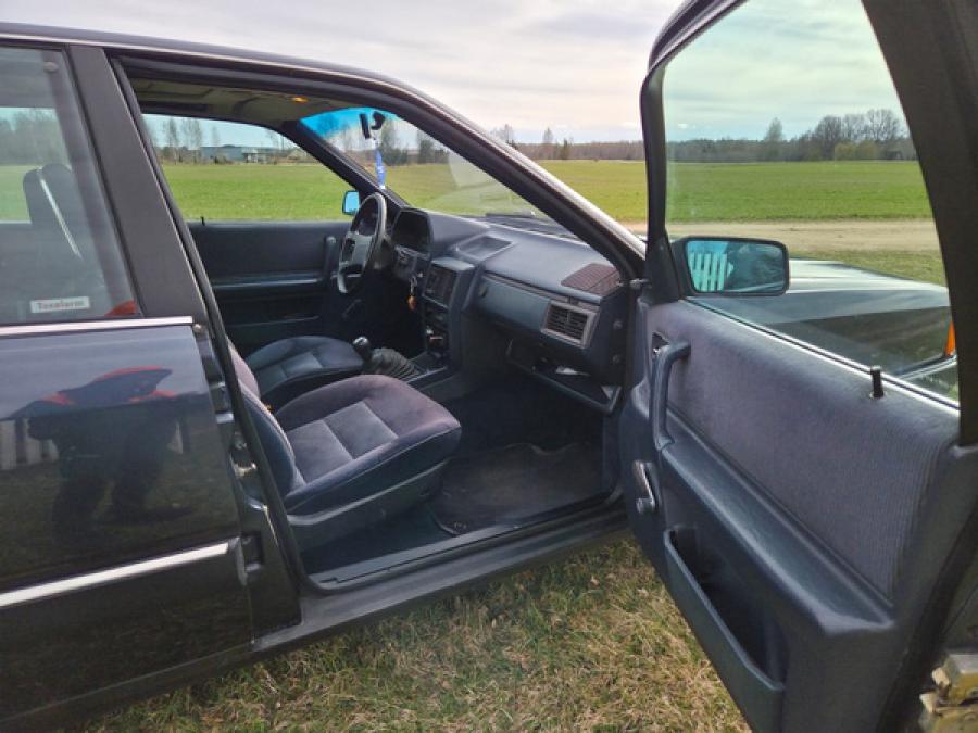 Audi 100 1988 in Voru, with an engine capacity of 2.30 L and mileage of 230 thousand km for 4500 €, photo 1 on AUTOMOTO.COM.LV