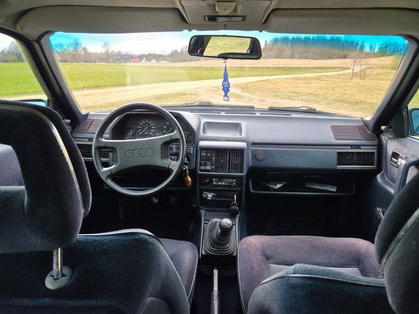 Audi 100 1988 in Voru, with an engine capacity of 2.30 L and mileage of 230 thousand km for 4500 €, photo 2 on AUTOMOTO.COM.LV
