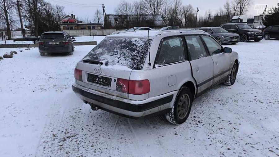 Audi 100 1992 in Vilkaviskis, with an engine capacity of 2.30 L and mileage of 1 thousand km for 1050 €, photo 4 on AUTOMOTO.COM.LV