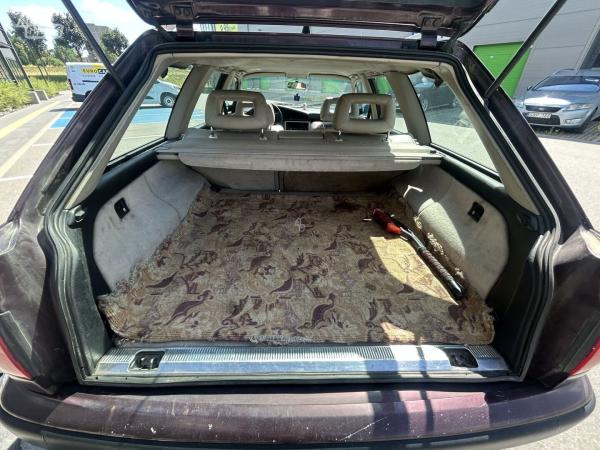 Audi 100 1993 in Vilnius, with an engine capacity of 2.50 L and mileage of 341 thousand km for 1200 €, photo 9 on AUTOMOTO.COM.LV
