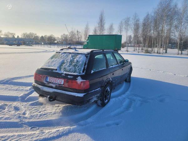 Audi 100 1994 in Marijampole, with an engine capacity of 1.98 L and mileage of 305 thousand km for 2200 €, photo 2 on AUTOMOTO.COM.LV