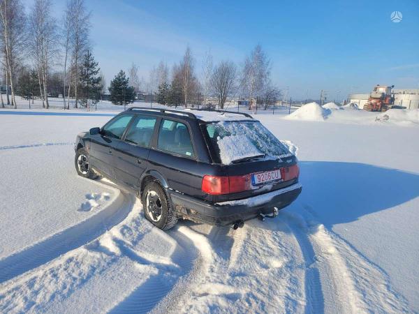 Audi 100 1994 in Marijampole, with an engine capacity of 1.98 L and mileage of 305 thousand km for 2200 €, photo 3 on AUTOMOTO.COM.LV