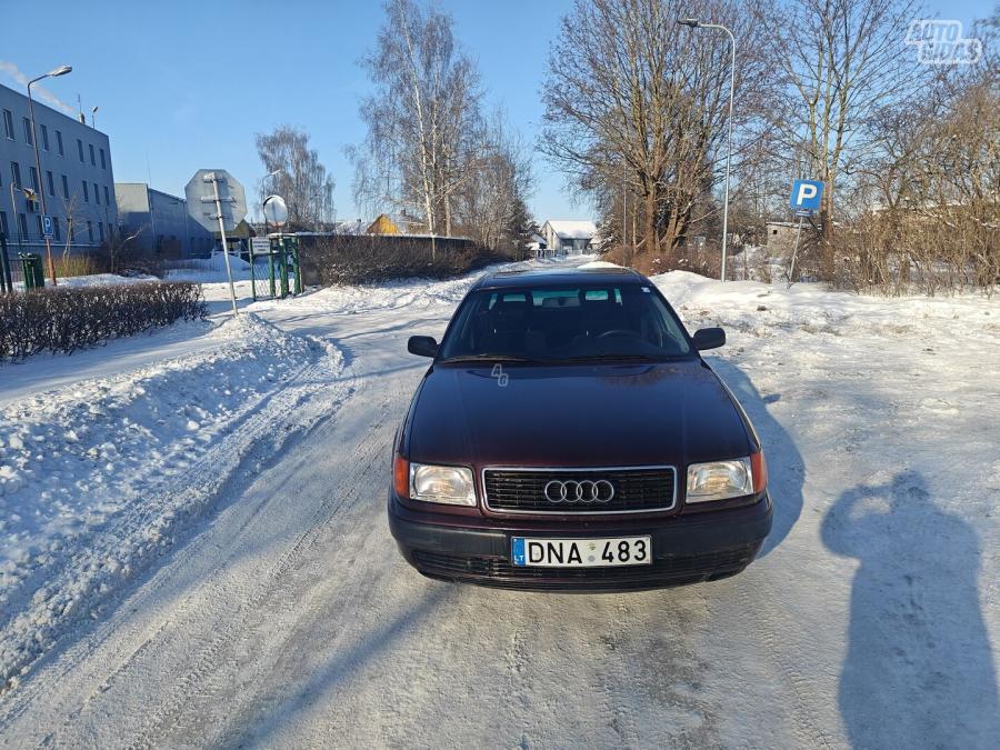 Violet Audi 100 1992 in Jonava, with an engine capacity of 2.50 L and mileage of 306 thousand km for 1800 €, photo 1 on AUTOMOTO.COM.LV