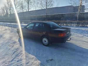 Violet Audi 100 1992 in Jonava, with an engine capacity of 2.50 L and mileage of 306 thousand km for 1800 €, photo 5 on AUTOMOTO.COM.LV