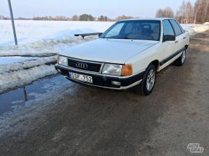 White Audi 100 1986 in Kupiskis, with an engine capacity of 1.80 L and mileage of 274 thousand km for 800 €, photo 2 on AUTOMOTO.COM.LV
