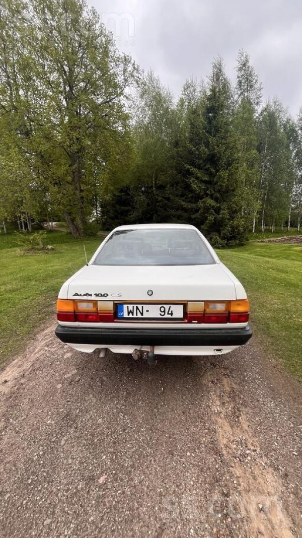 White Audi 100 1986 in Riga, with an engine capacity of 2.20 L and mileage of 220 thousand km for 1800 €, photo 4 on AUTOMOTO.COM.LV