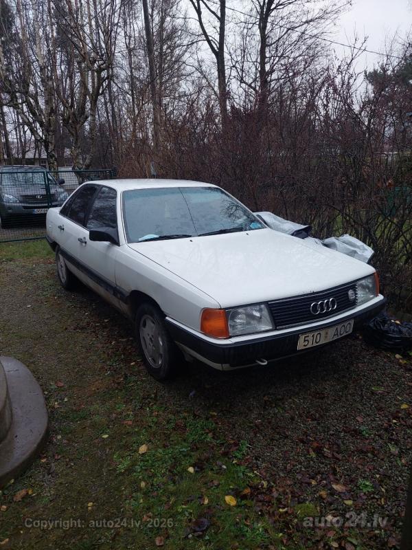 White Audi 100 1986 in Tallinn, with an engine capacity of 1.80 L and mileage of 244 thousand km for 1200 €, photo 1 on AUTOMOTO.COM.LV