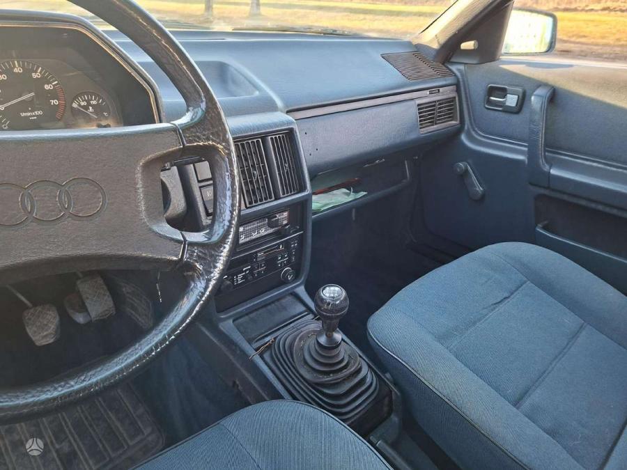 Balts Audi 100 1987 Plungė, ar dzinēja tilpumu 1.97 L un nobraukumu 209 tūkst. km par 1350 €, foto 22 vietnē AUTOMOTO.COM.LV