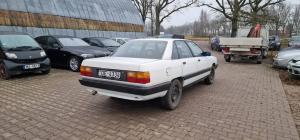 Белый Ауди 100 1989 в Валмиера, объемом двигателя 1.80 л и пробегом 425 тыс. км за 1150 €, фото 4 на AUTOMOTO.COM.LV