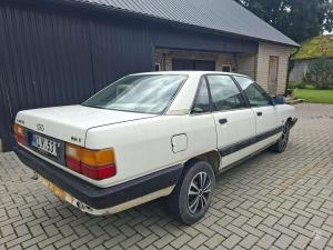 White Audi 100 1989 in Kretinga, with an engine capacity of 2.20 L and mileage of 365 thousand km for 950 €, photo 5 on AUTOMOTO.COM.LV
