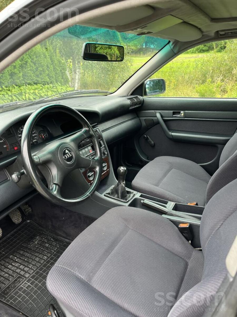 Balts Audi 100 2003 Ogre, ar dzinēja tilpumu 2.60 L un nobraukumu 229 tūkst. km par 4900 €, foto 9 vietnē AUTOMOTO.COM.LV