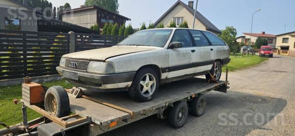 Balts Audi 100 1988 Valmiera, ar dzinēja tilpumu 2.30 L un nobraukumu 540 tūkst. km par 850 €, foto 1 vietnē AUTOMOTO.COM.LV