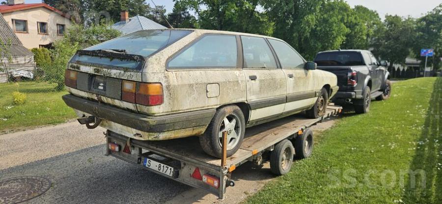 Balts Audi 100 1988 Valmiera, ar dzinēja tilpumu 2.30 L un nobraukumu 540 tūkst. km par 850 €, foto 3 vietnē AUTOMOTO.COM.LV