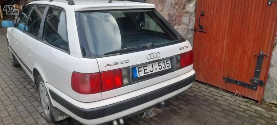 Balts Audi 100 1991 Širvintos, ar dzinēja tilpumu 2.50 L un nobraukumu 347 tūkst. km par 1550 €, foto 7 vietnē AUTOMOTO.COM.LV