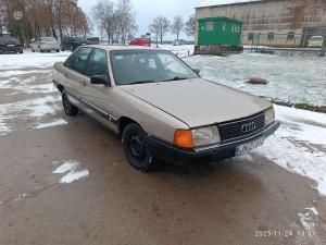 Dzeltens Audi 100 1985 Kėdainiai, ar dzinēja tilpumu 1.99 L un nobraukumu 100 tūkst. km par 700 €, foto  vietnē AUTOMOTO.COM.LV