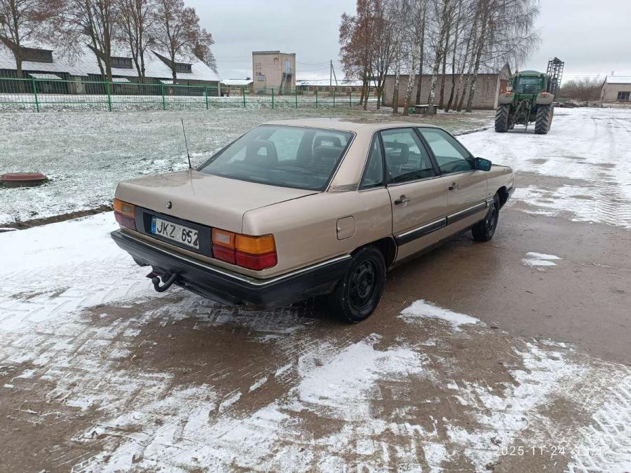 Dzeltens Audi 100 1985 Kėdainiai, ar dzinēja tilpumu 1.99 L un nobraukumu 100 tūkst. km par 700 €, foto 3 vietnē AUTOMOTO.COM.LV
