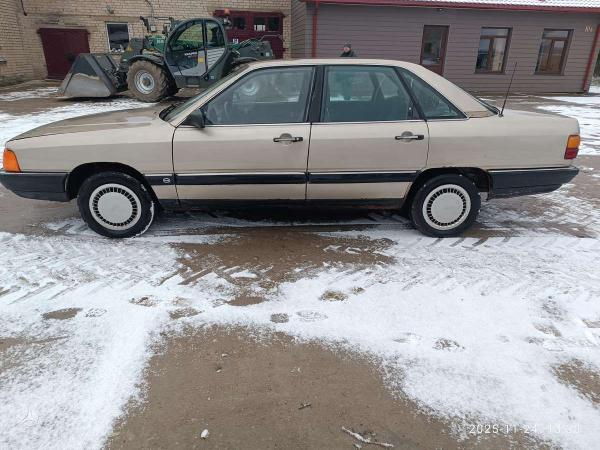 Yellow Audi 100 1985 in Kedainiai, with an engine capacity of 1.99 L and mileage of 100 thousand km for 700 €, photo 5 on AUTOMOTO.COM.LV