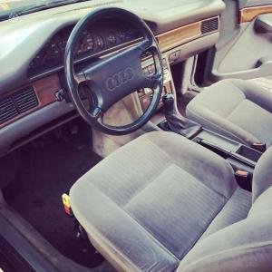 Black Audi 200 1989 in Riga, with an engine capacity of 2.23 L and mileage of 235 thousand km for 9900 €, photo 6 on AUTOMOTO.COM.LV