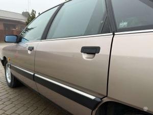 Brūns Audi 200 1988 Viļņa, ar dzinēja tilpumu 2.23 L un nobraukumu 117 tūkst. km par 4500 €, foto 7 vietnē AUTOMOTO.COM.LV