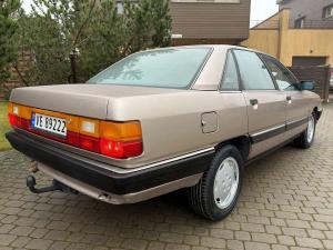 Brūns Audi 200 1988 Viļņa, ar dzinēja tilpumu 2.23 L un nobraukumu 117 tūkst. km par 4500 €, foto 12 vietnē AUTOMOTO.COM.LV