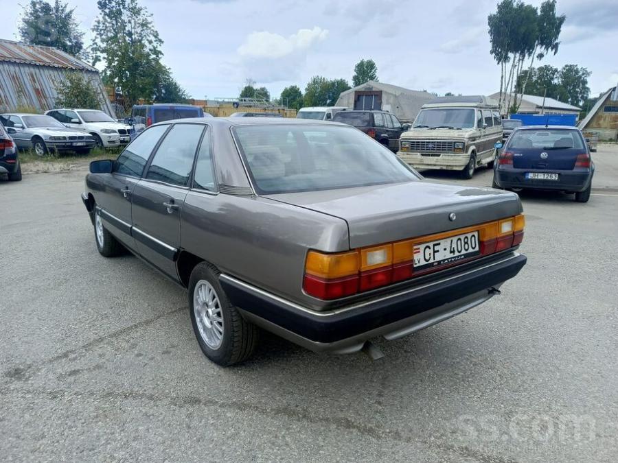 Ауди 200 1984 в Рига, объемом двигателя 2.20 л и пробегом 135 тыс. км за 5500 €, фото 3 на AUTOMOTO.COM.LV