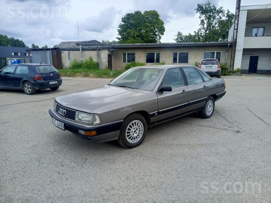 Ауди 200 1984 в Рига, объемом двигателя 2.20 л и пробегом 135 тыс. км за 5500 €, фото 4 на AUTOMOTO.COM.LV