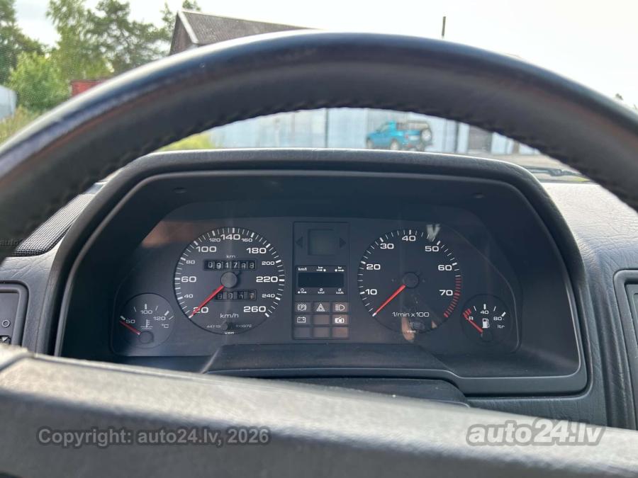 Audi 200 1986 Tallina, ar dzinēja tilpumu 2.10 L un nobraukumu 92 tūkst. km par 8500 €, foto 10 vietnē AUTOMOTO.COM.LV