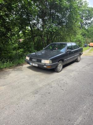 Audi 200 1989 in Vilnius, with an engine capacity of 2.00 L and mileage of 200 thousand km for 2300 €, photo  on AUTOMOTO.COM.LV