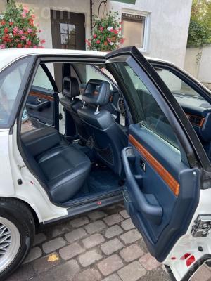 Balts Audi 200 1991 Rīga, ar dzinēja tilpumu 2.20 L un nobraukumu 177 tūkst. km par 25500 €, foto 8 vietnē AUTOMOTO.COM.LV