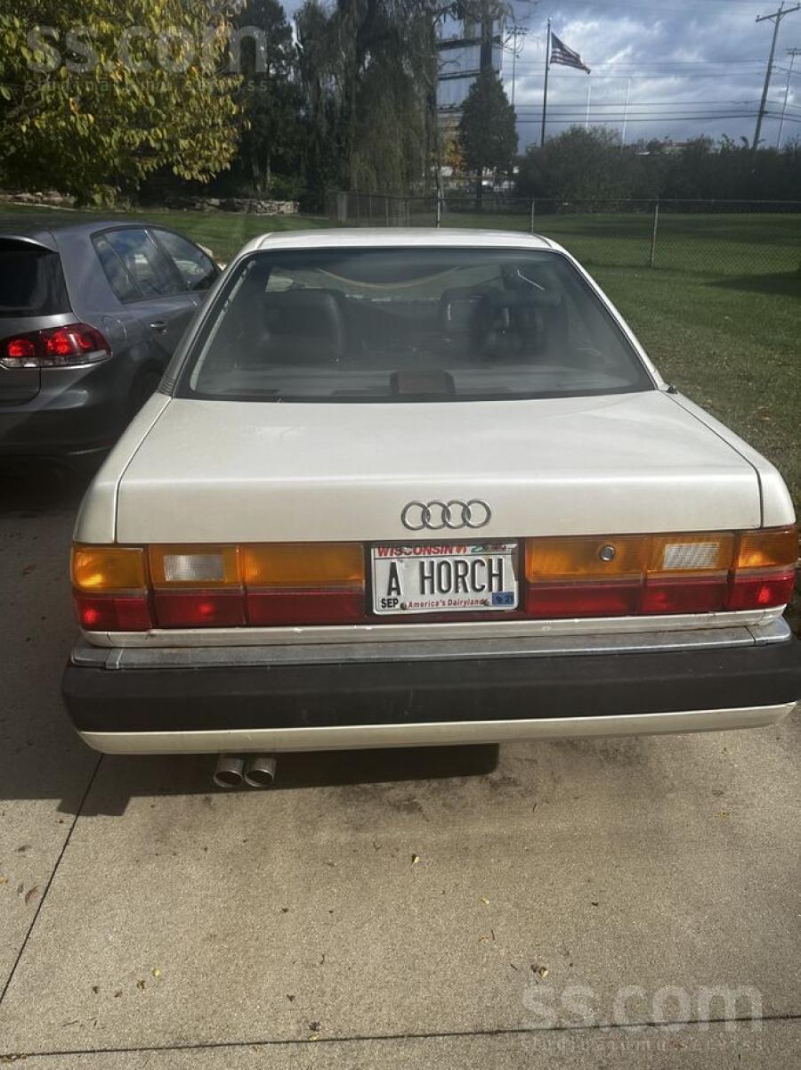 White Audi 200 1991 in Riga, with an engine capacity of 2.20 L and mileage of 155 thousand km for 15500 €, photo 6 on AUTOMOTO.COM.LV