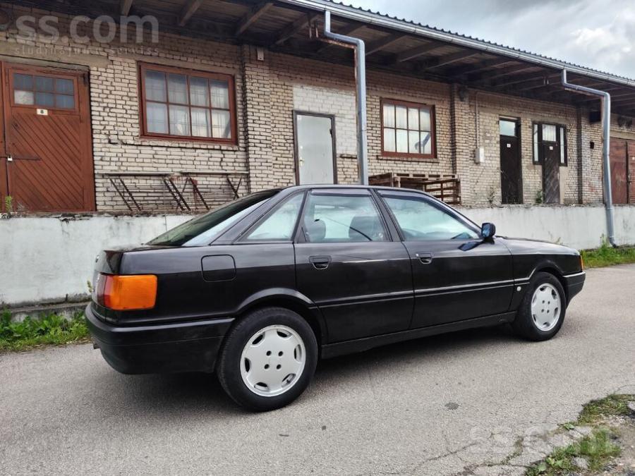 Melns Audi 80 1989 Rīga, ar dzinēja tilpumu 2.00 L un nobraukumu 303 tūkst. km par 1180 €, foto 3 vietnē AUTOMOTO.COM.LV