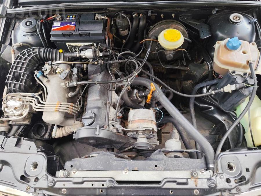 Melns Audi 80 1989 Rīga, ar dzinēja tilpumu 2.00 L un nobraukumu 303 tūkst. km par 1180 €, foto 15 vietnē AUTOMOTO.COM.LV