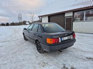 Melns Audi 80 1989 Cēsis, ar dzinēja tilpumu 2.00 L un nobraukumu 277 tūkst. km par 900 €, foto 4 vietnē AUTOMOTO.COM.LV
