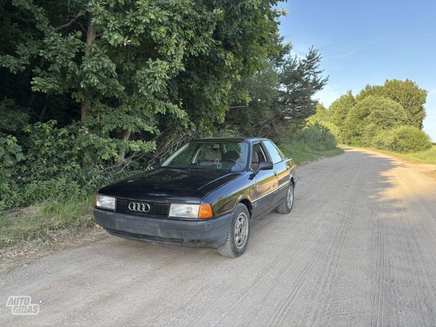 Black Audi 80 1989 in Mazeikiai, with an engine capacity of 2.00 L and mileage of 250 thousand km for 900 €, photo 1 on AUTOMOTO.COM.LV
