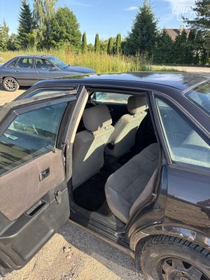 Black Audi 80 1989 in Mazeikiai, with an engine capacity of 2.00 L and mileage of 250 thousand km for 900 €, photo 8 on AUTOMOTO.COM.LV