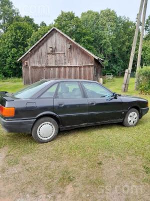 Melns Audi 80 1990 Tukums, ar dzinēja tilpumu 1.80 L un nobraukumu 181 tūkst. km par 750 €, foto 3 vietnē AUTOMOTO.COM.LV