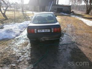 Black Audi 80 1990 in Kuldiga, with an engine capacity of 1.60 L and mileage of 442 thousand km for 350 €, photo 3 on AUTOMOTO.COM.LV
