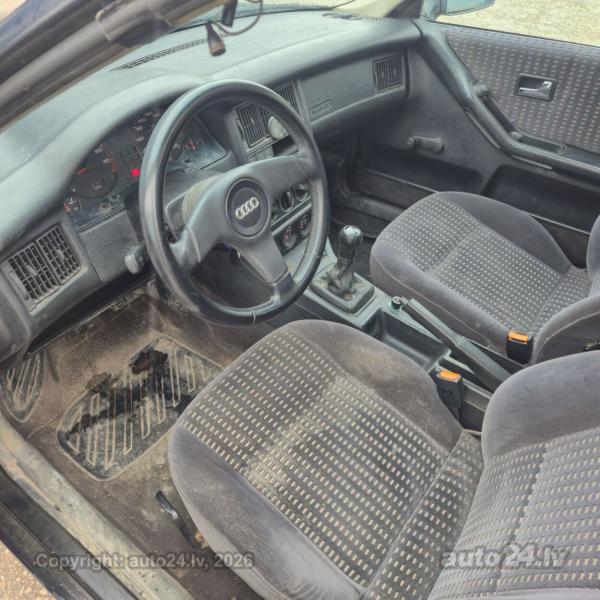 Black Audi 80 1990 in Tartu, with an engine capacity of 1.80 L and mileage of 306 thousand km for 1400 €, photo 5 on AUTOMOTO.COM.LV