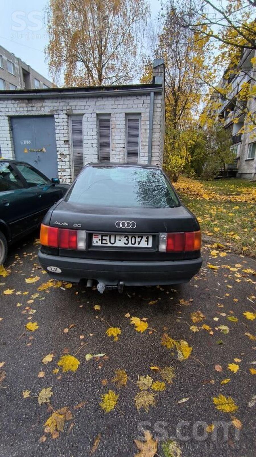 Melns Audi 80 1991 Rīga, ar dzinēja tilpumu 1.90 L un nobraukumu 217 tūkst. km par 1000 €, foto 3 vietnē AUTOMOTO.COM.LV
