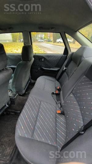 Melns Audi 80 1991 Rīga, ar dzinēja tilpumu 1.90 L un nobraukumu 217 tūkst. km par 1000 €, foto 4 vietnē AUTOMOTO.COM.LV
