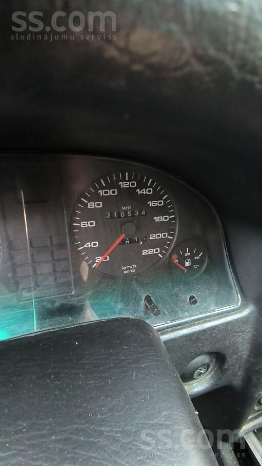 Melns Audi 80 1991 Rīga, ar dzinēja tilpumu 1.90 L un nobraukumu 217 tūkst. km par 1000 €, foto 6 vietnē AUTOMOTO.COM.LV
