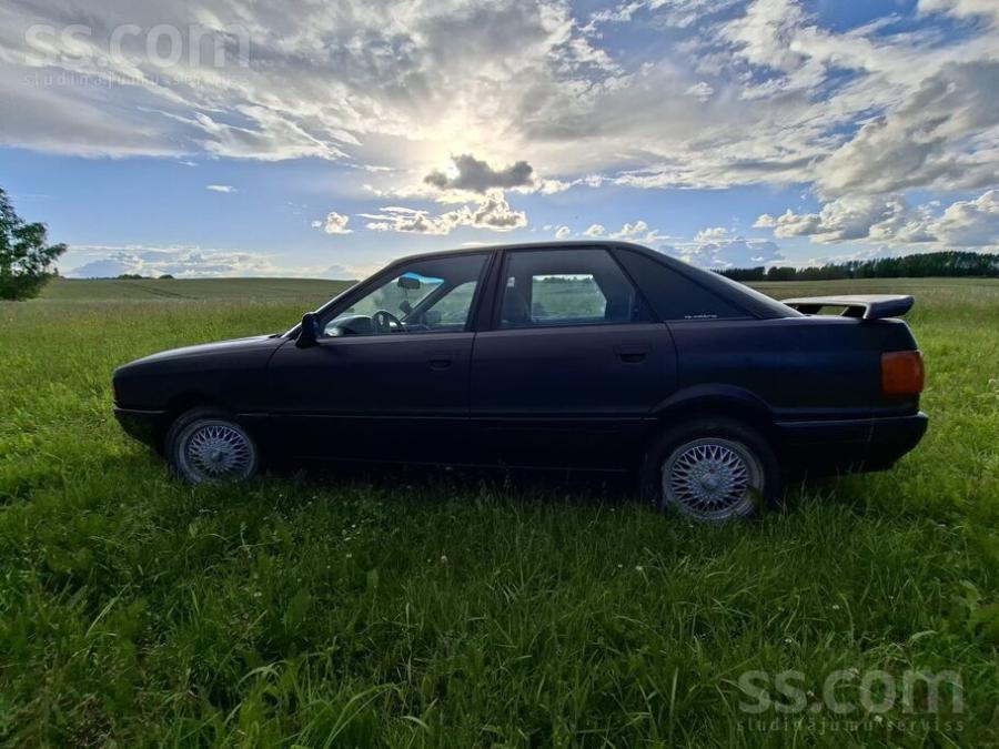 Melns Audi 80 1991 Valmiera, ar dzinēja tilpumu 1.80 L un nobraukumu 273 tūkst. km par 400 €, foto 1 vietnē AUTOMOTO.COM.LV