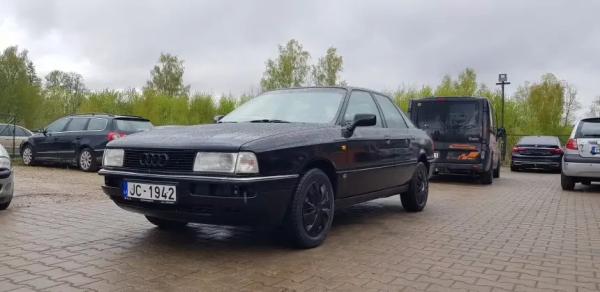 Черный Ауди 80 1991 в Валмиера, объемом двигателя 1.90 л и пробегом 371 тыс. км за 680 €, фото 7 на AUTOMOTO.COM.LV