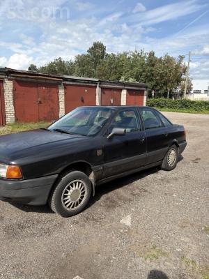 Black Audi 80 1991 in Riga, with an engine capacity of 1.90 L and mileage of 500 thousand km for 450 €, photo 4 on AUTOMOTO.COM.LV