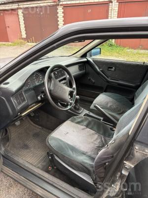 Black Audi 80 1991 in Riga, with an engine capacity of 1.90 L and mileage of 500 thousand km for 450 €, photo 6 on AUTOMOTO.COM.LV