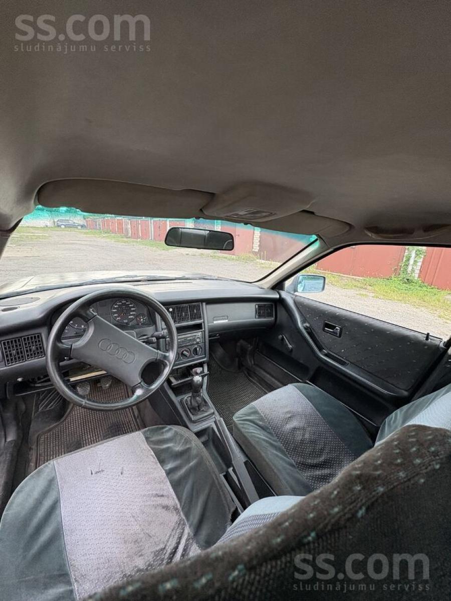 Black Audi 80 1991 in Riga, with an engine capacity of 1.90 L and mileage of 500 thousand km for 450 €, photo 8 on AUTOMOTO.COM.LV