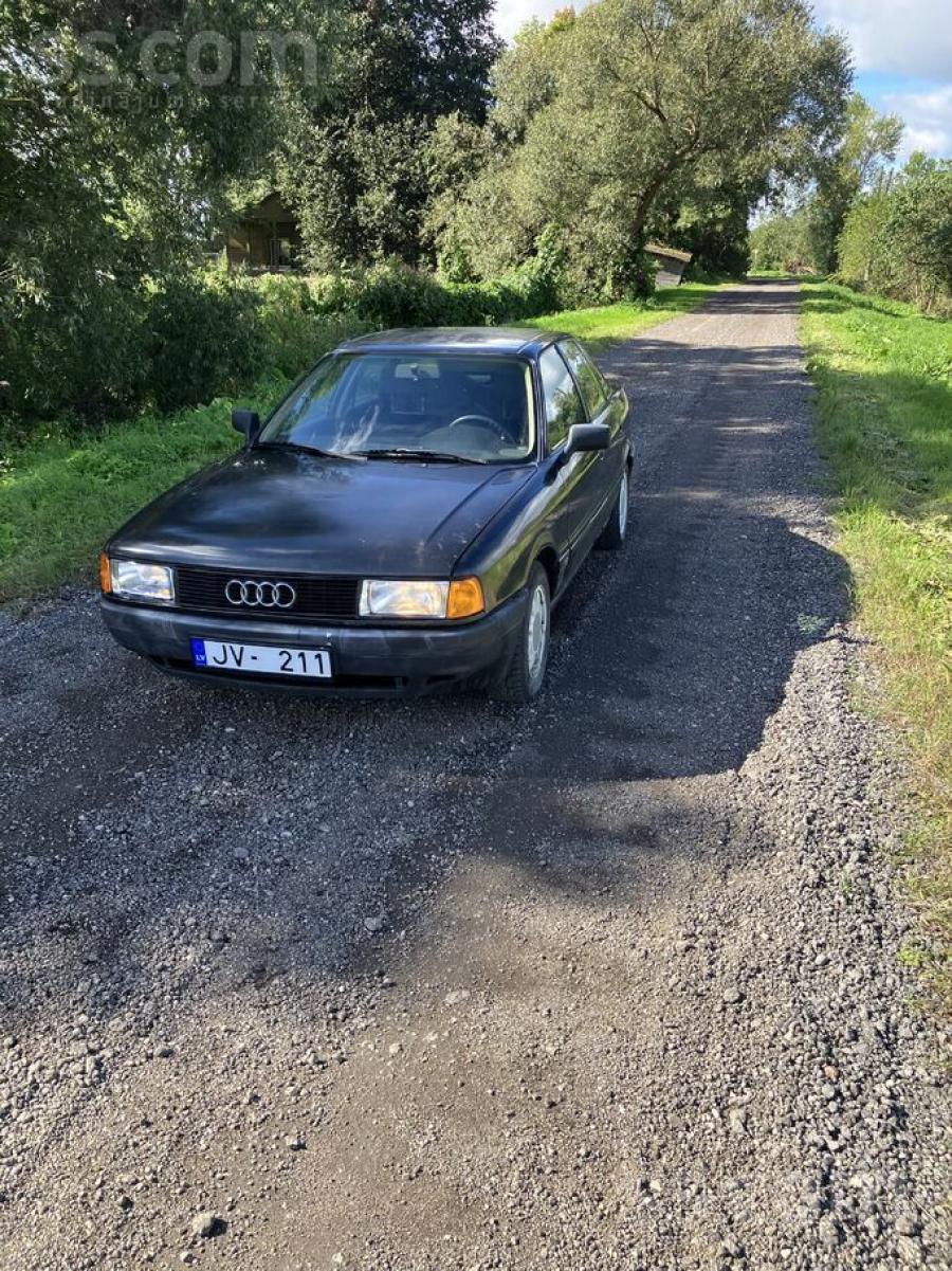 Black Audi 80 1991 in Ludza, with an engine capacity of 1.60 L and mileage of 343 thousand km for 1150 €, photo 3 on AUTOMOTO.COM.LV